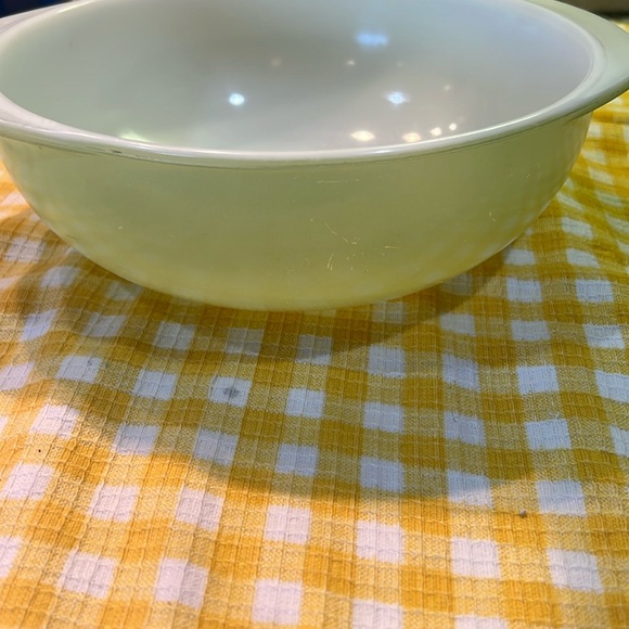 Pyrex | Kitchen | Vintage Pyrex Lime Green Ovenware Round Casserole In ...